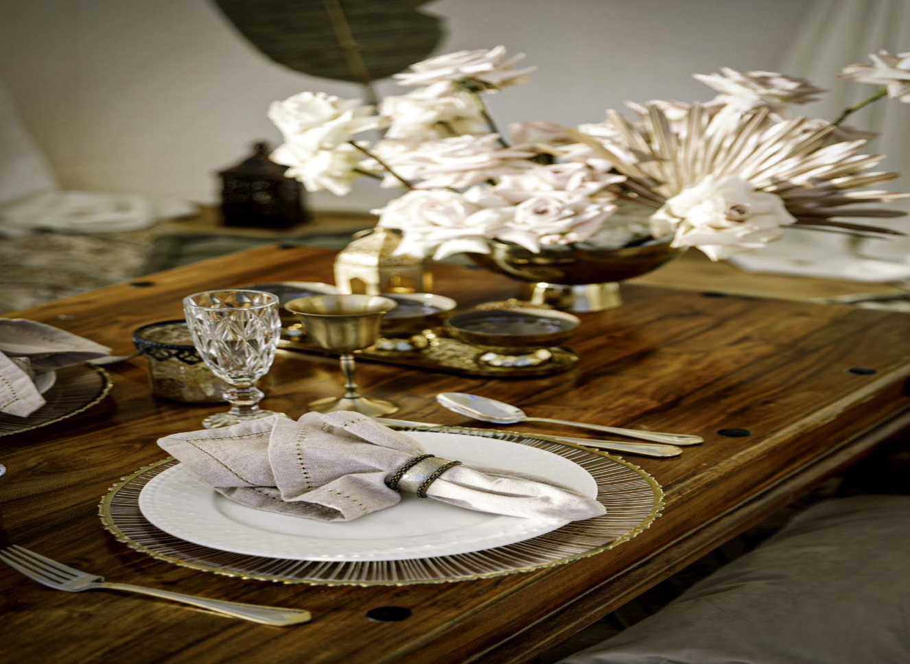 5 Ideas for Styling a Coffee Table at a Party - Furniture Rentals in ...